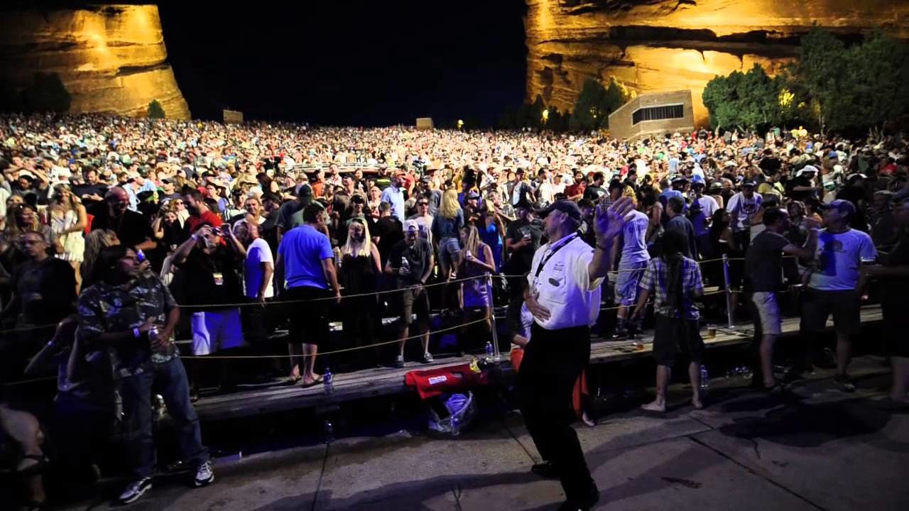 Wayne, Red Rocks' Dancing Security Guard - Widespread Panic